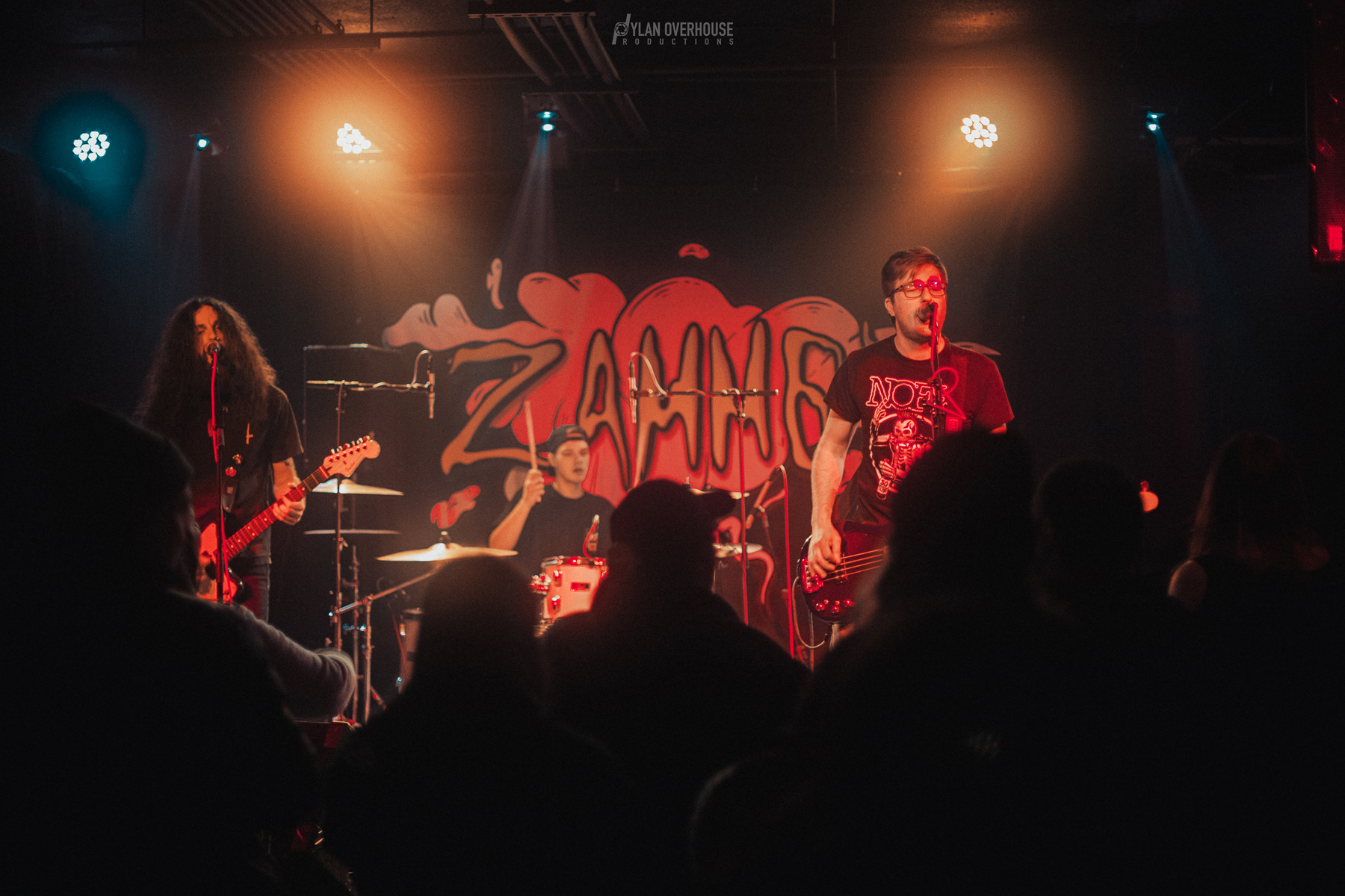 Shots from the Show: Mike Munson, Justin Urness, Be Wary & More - La ...